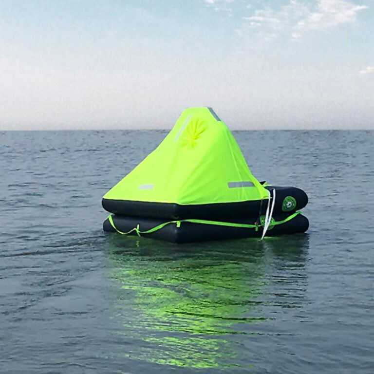 Comment choisir son radeau de survie ? - Comptoir Nautique
